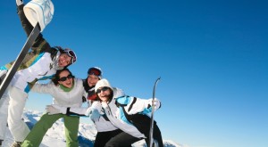 Eine Gruppe Wintersportler